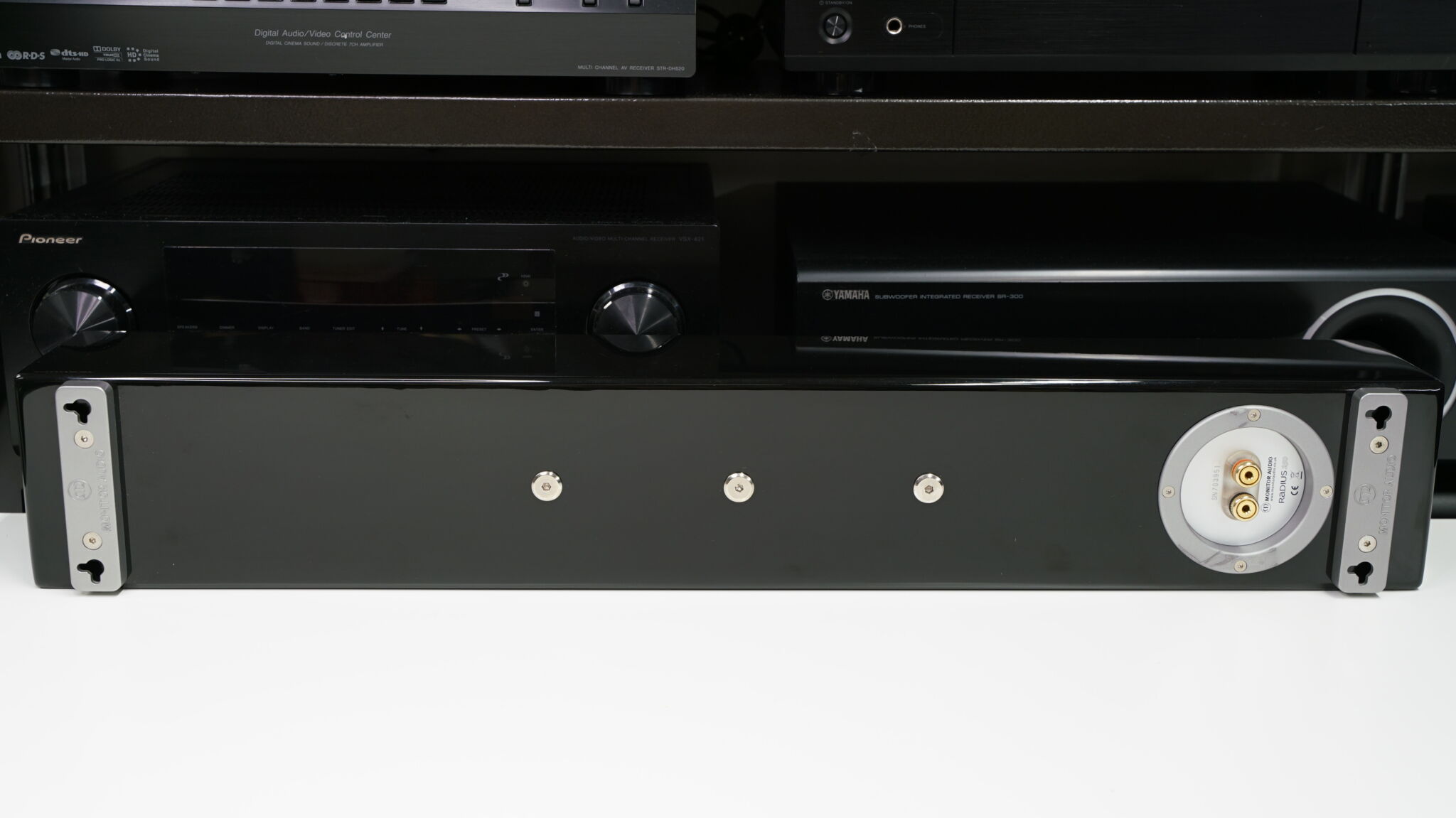 (Myyty) Monitor Audio Radius 250 keskikaiutin | Käytetyt | TV-Audio.fi